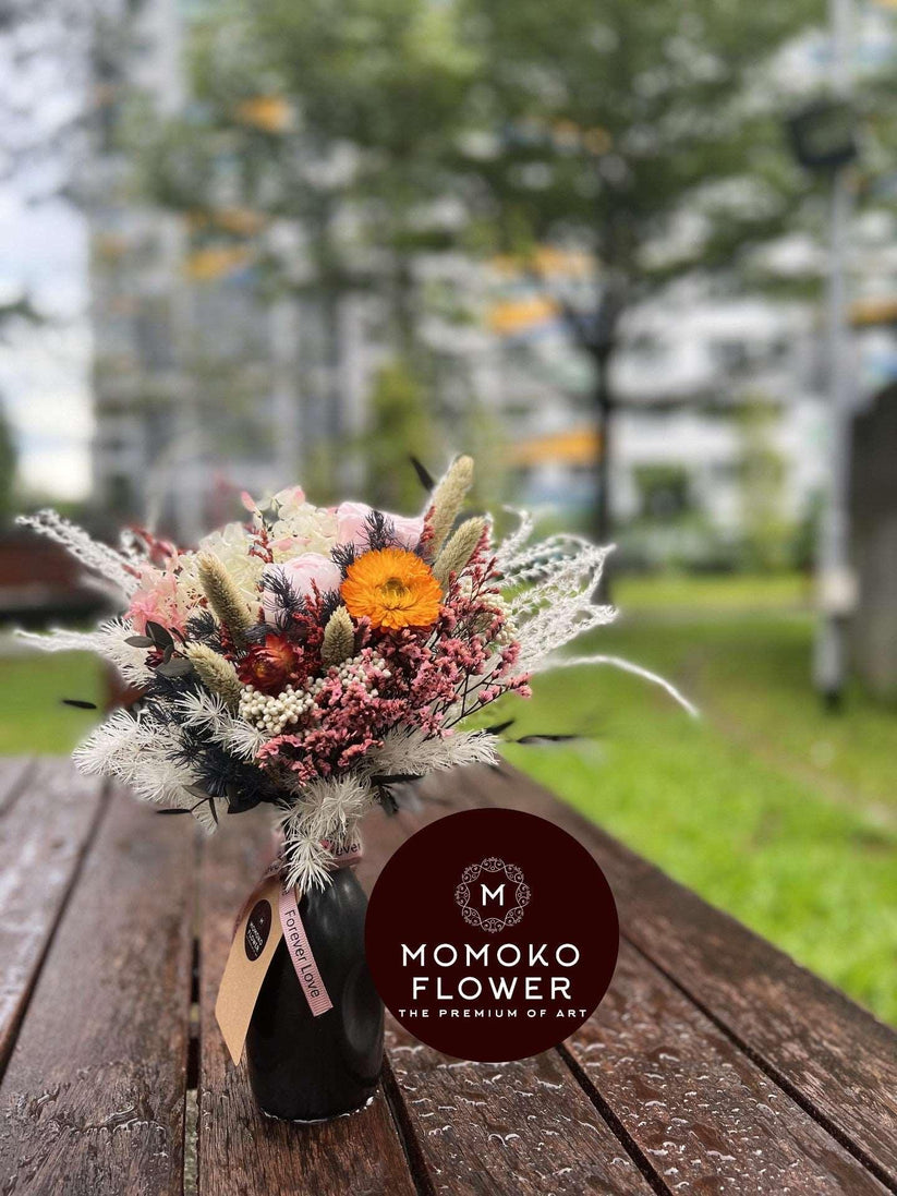 Momoko Blossom Rose Flower Arrangement – Momoko Flower