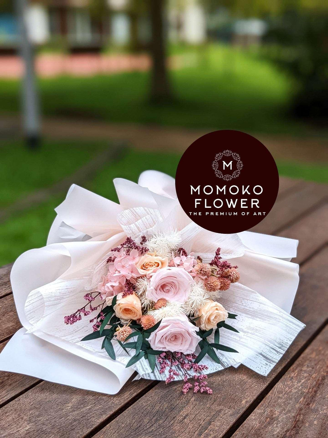 Momoko Esmeralda Flower Bouquet